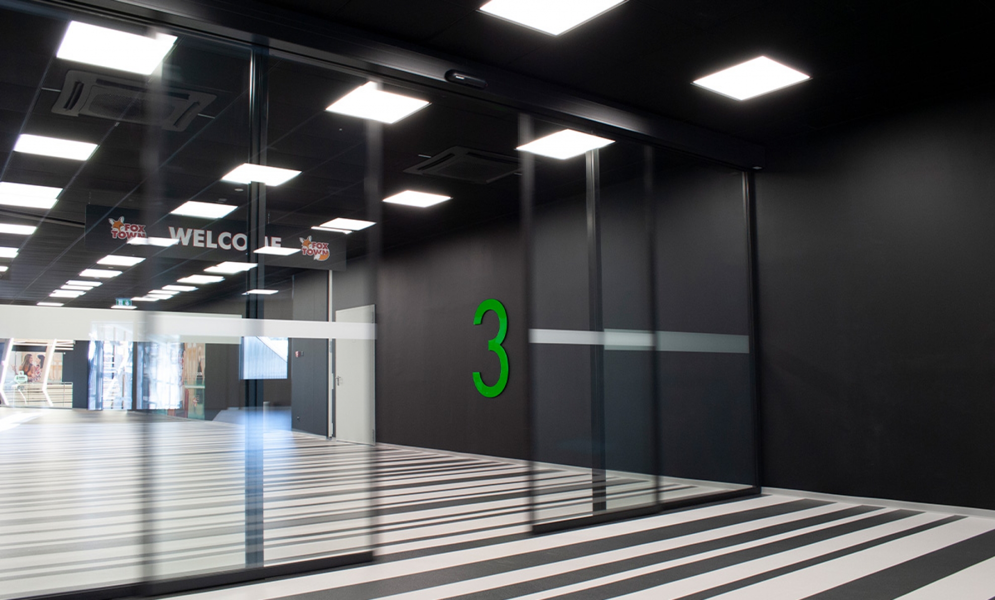 Automatic sliding glass security doors - Galvolux