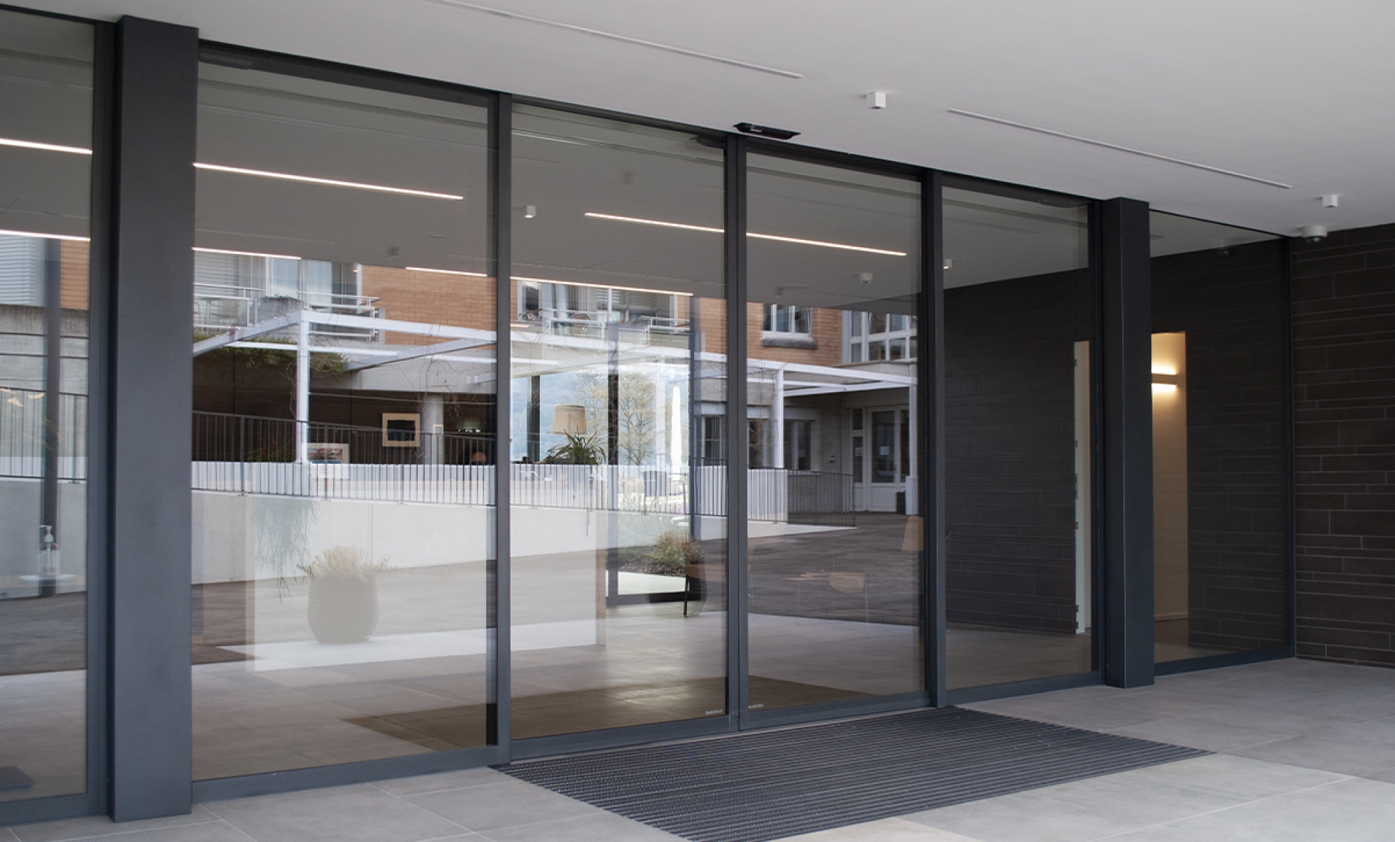 Automatic glass doors - Galvolux