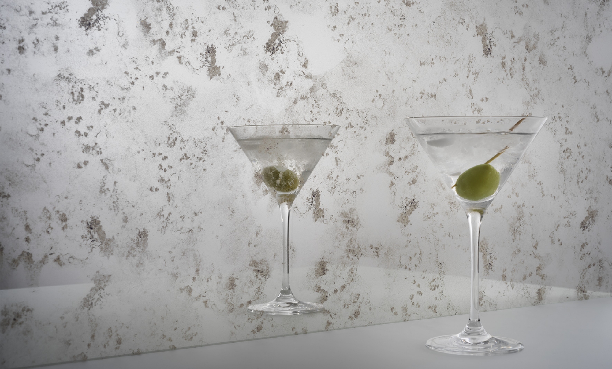 Oxide Line mirror with a vintage character - Galvolux